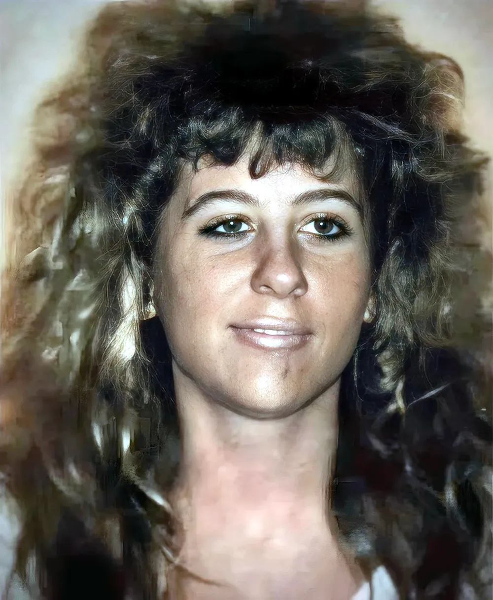 Girl In The Picture - Jurno.id