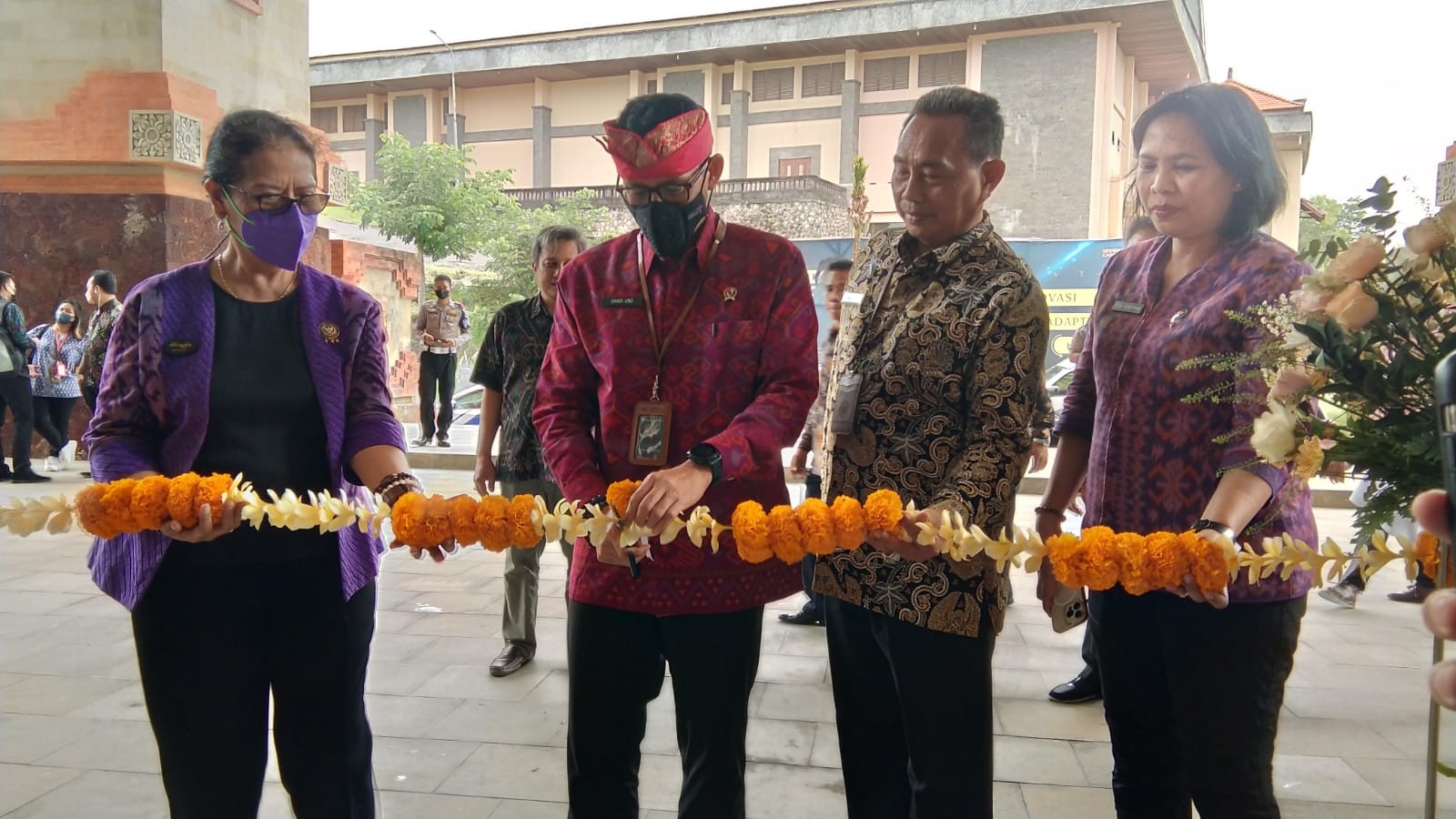 Menparekraf Resmikan Gedung Pascasarjana I Gede Ardika Poltekpar Bali ... Menparekraf Resmikan Gedung Pascasarjana I Gede Ardika Poltekpar Bali ...