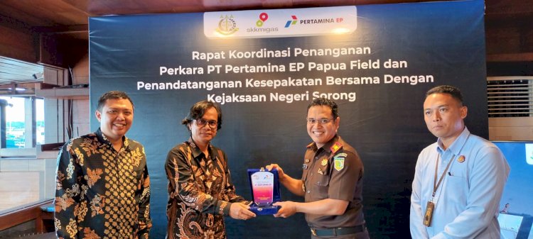 SKK Migas-Pertamina EP Papua Field Sosialisasi Industri Hulu Migas ... SKK Migas-Pertamina EP Papua Field Sosialisasi Industri Hulu Migas ...